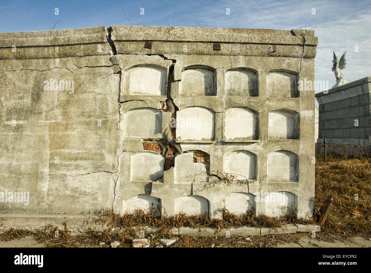Above ground vault hi-res stock photography and images - Alamy