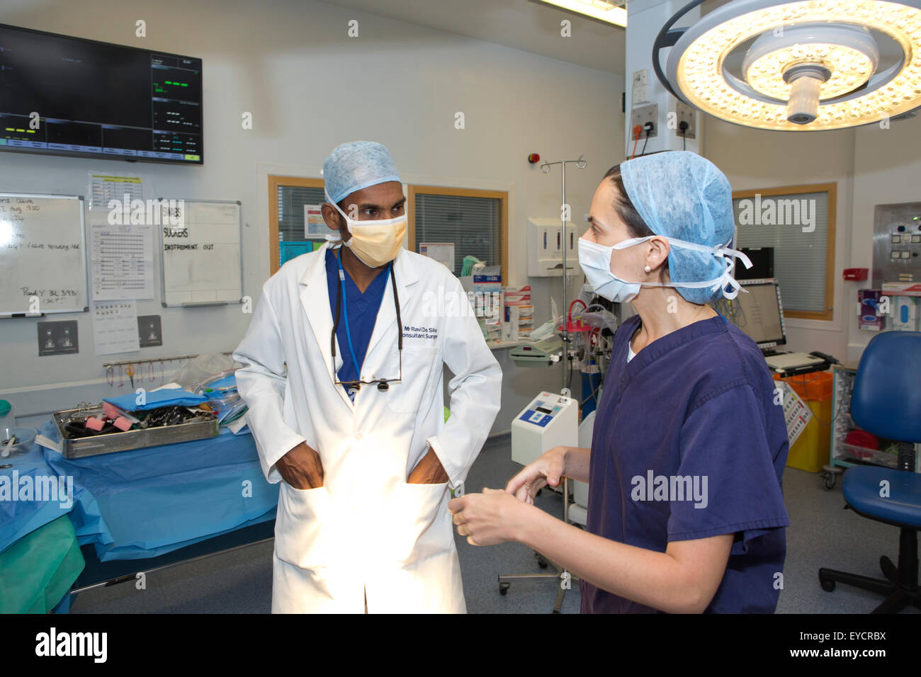 Cardiothoracic surgeons hi-res stock photography and images - Alamy