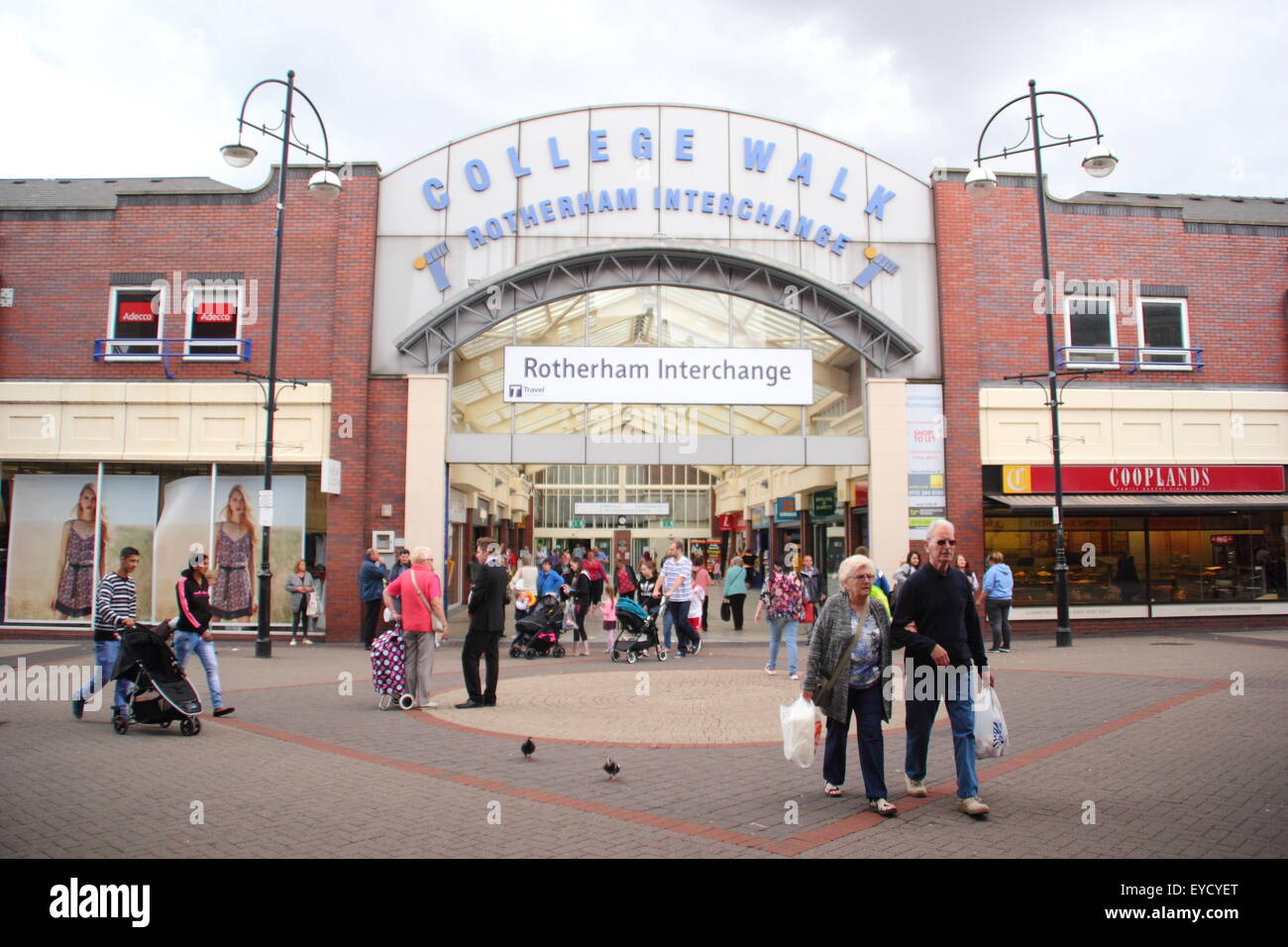 Rotherham Town Centre High Resolution Stock Photography and Images - Alamy