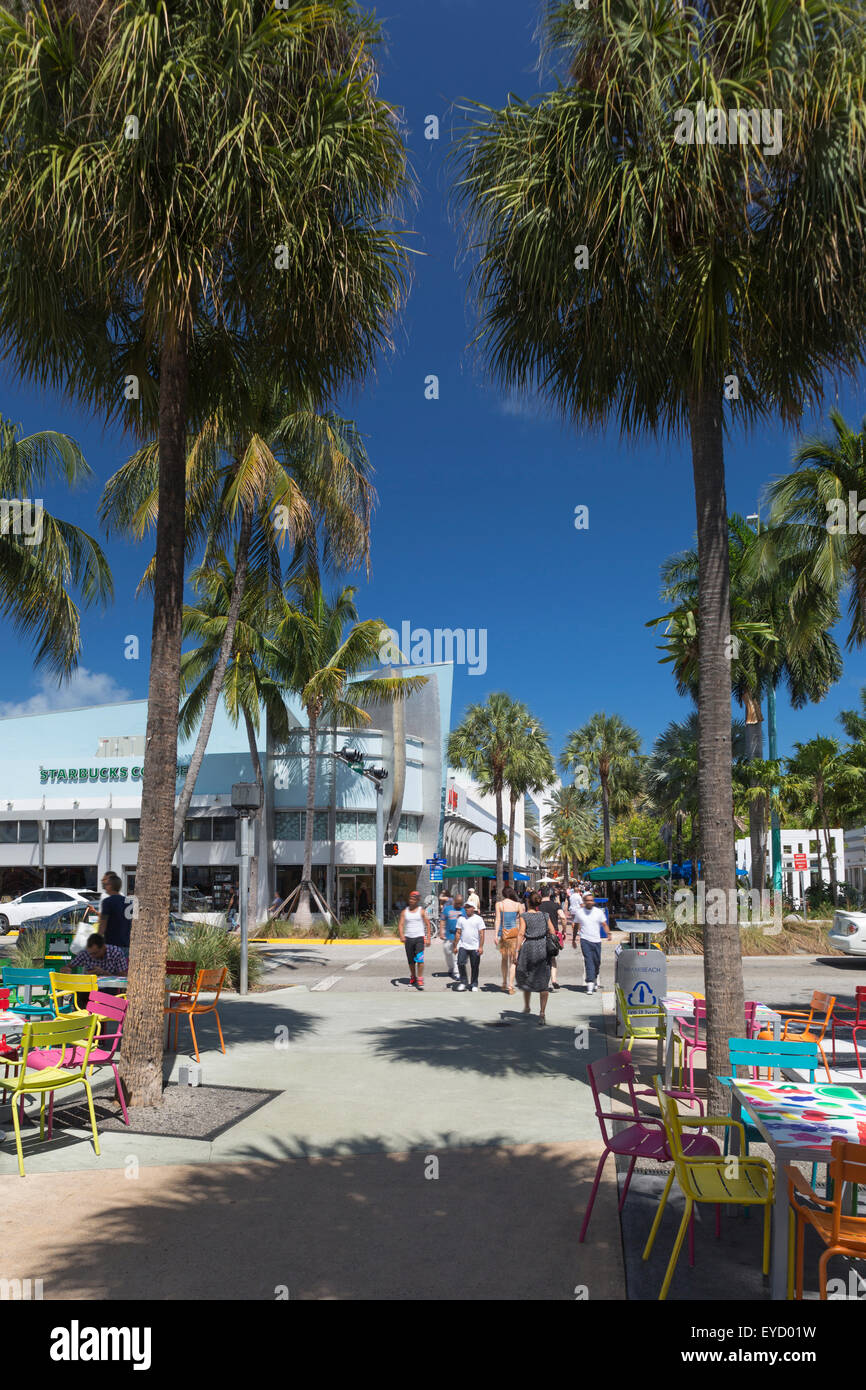 OUTDOOR CAFES SHOPS PALM LINED LINCOLN ROAD SHOPPING DISTRICT MIAMI ...