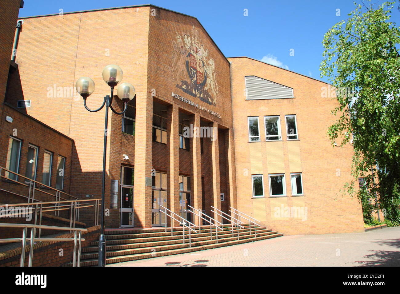 Exterior view of Rotherham Law Courts, Rotherham, South Yorkshire ...