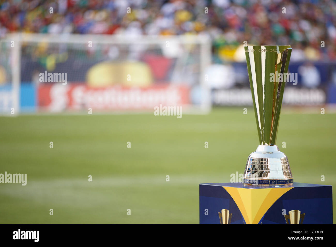 Concacaf gold cup final trophy hi-res stock photography and images - Alamy