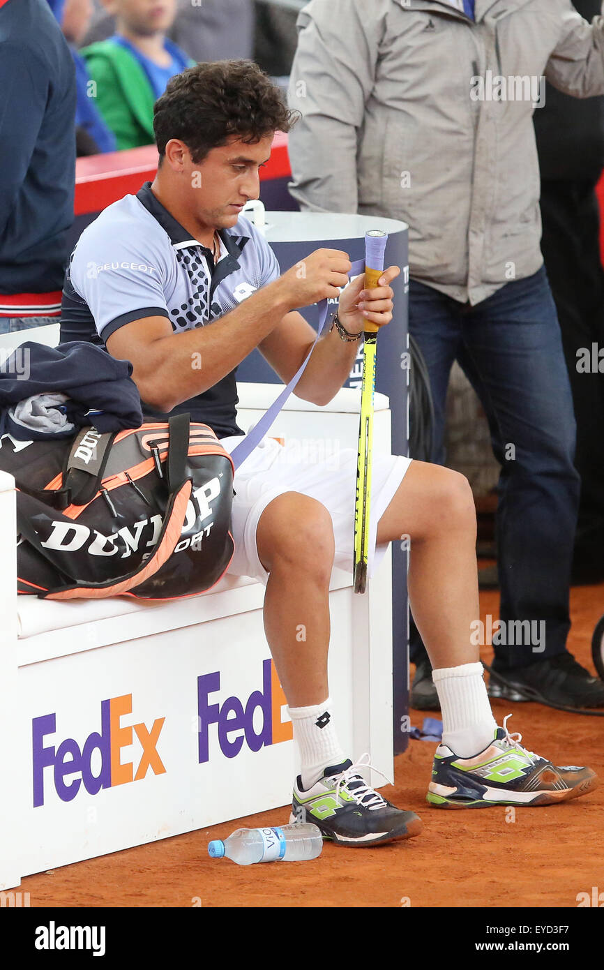 Hamburg, Germany. 27th July, 2015. Nicolas Almagro of Spain rearranges ...