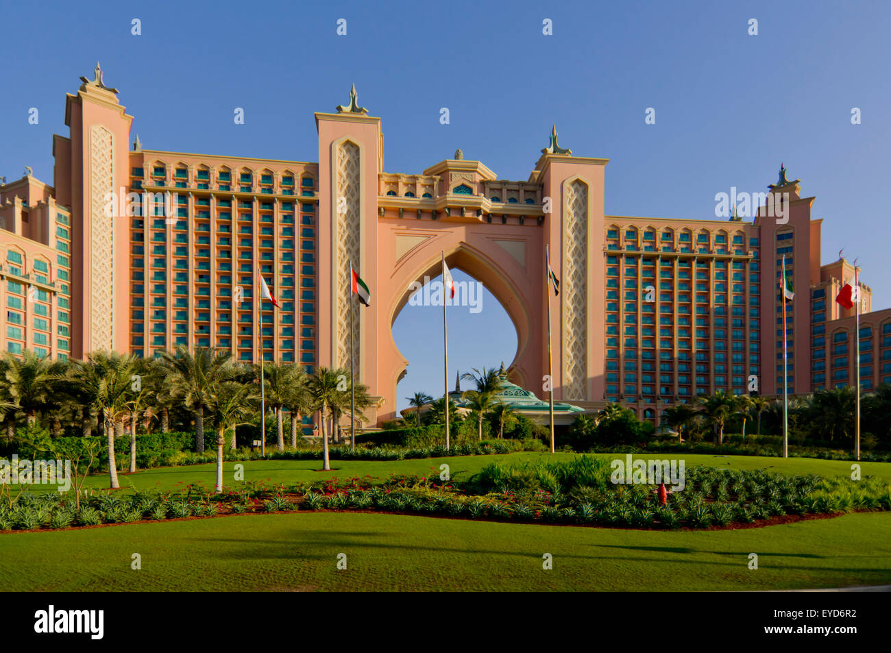 Jumeirah Palm Hotel, Dubai, Uae Stock Photo - Alamy