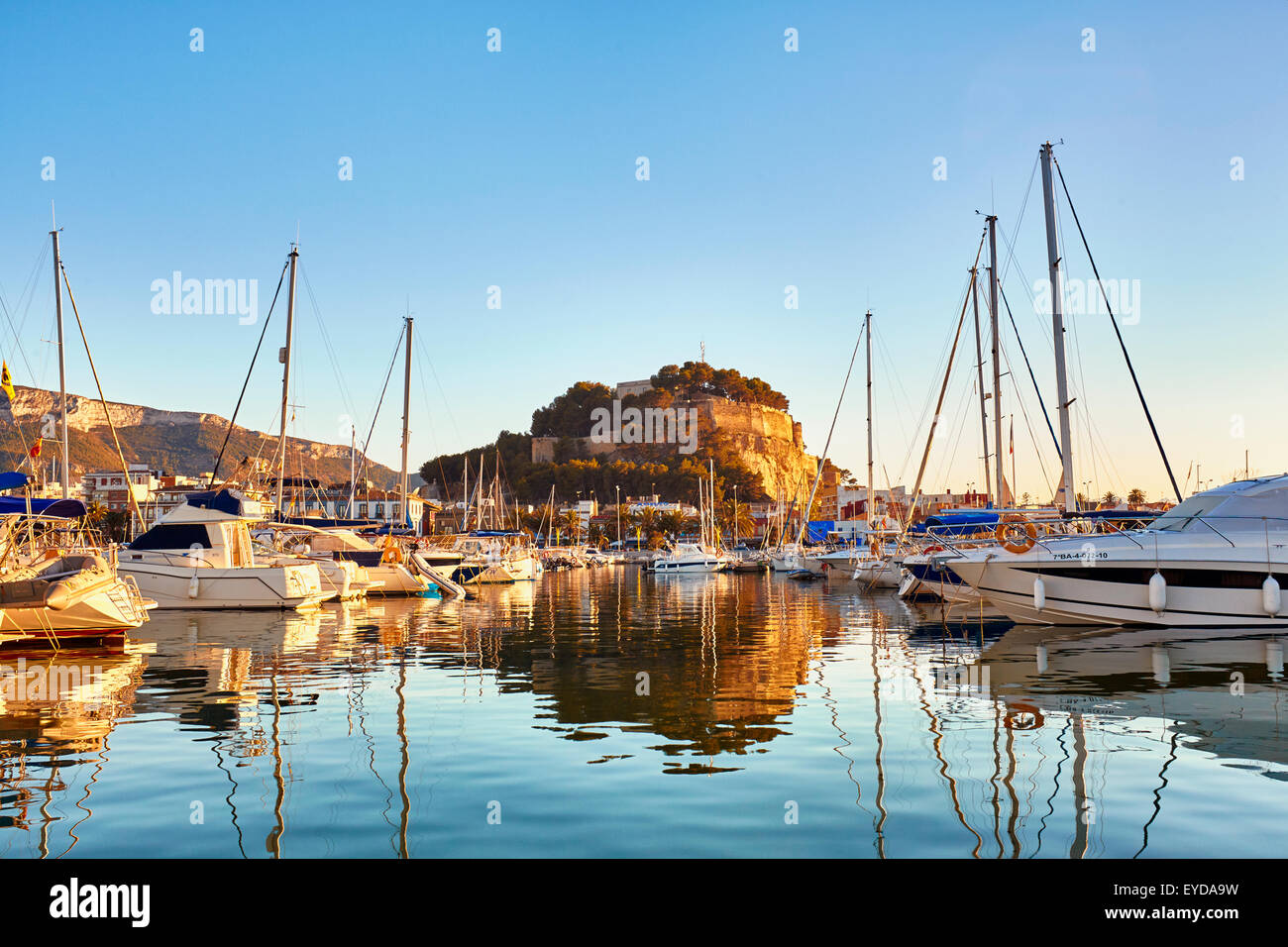 Alicante harbor hi-res stock photography and images - Alamy