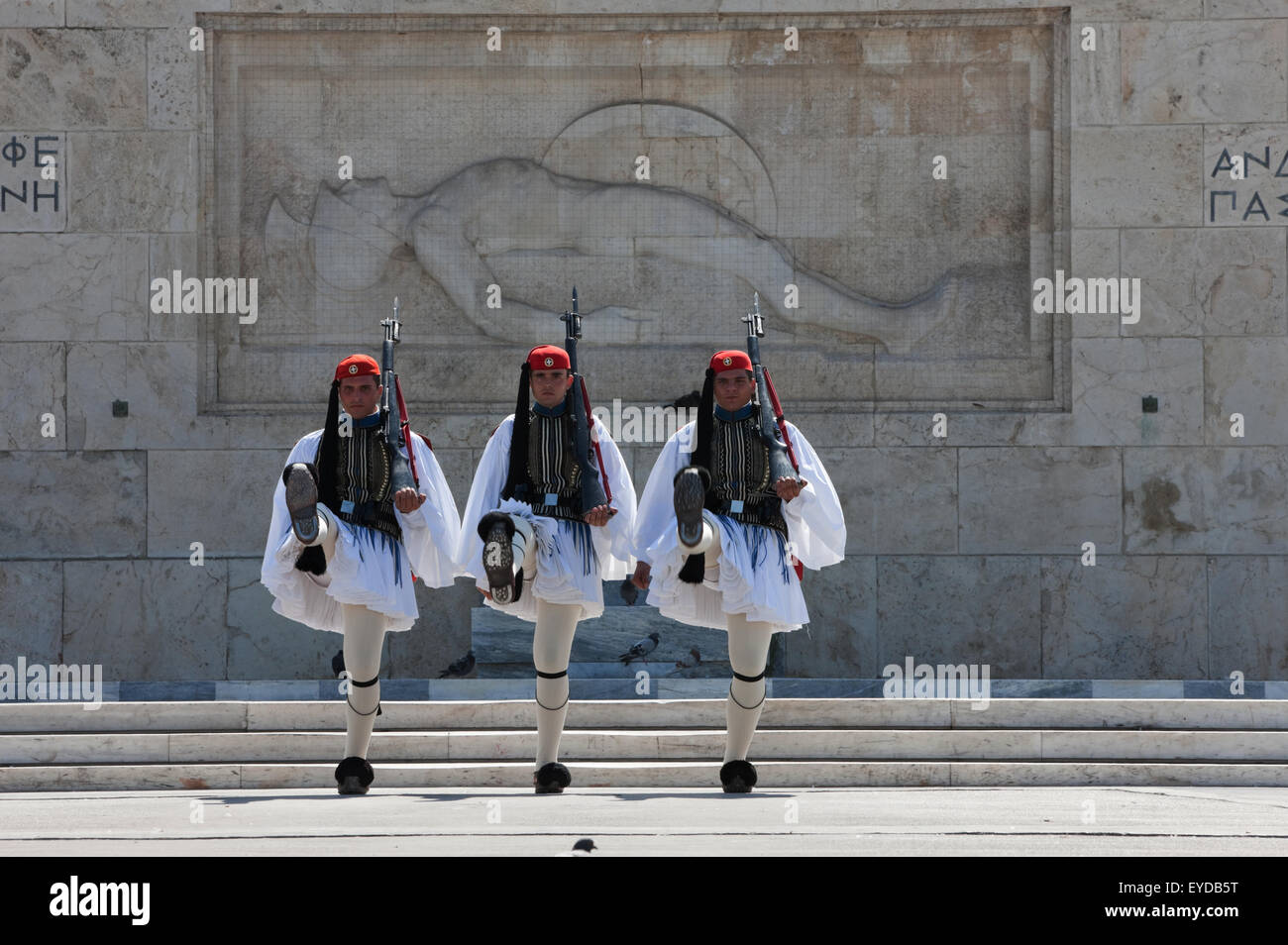 Evzones/ Tsoliades goose-stepping in front of the Unknown soldier ...