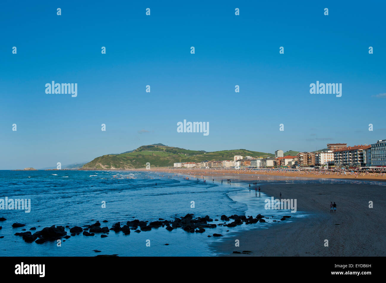 Zarautz lifestyle hi-res stock photography and images - Alamy