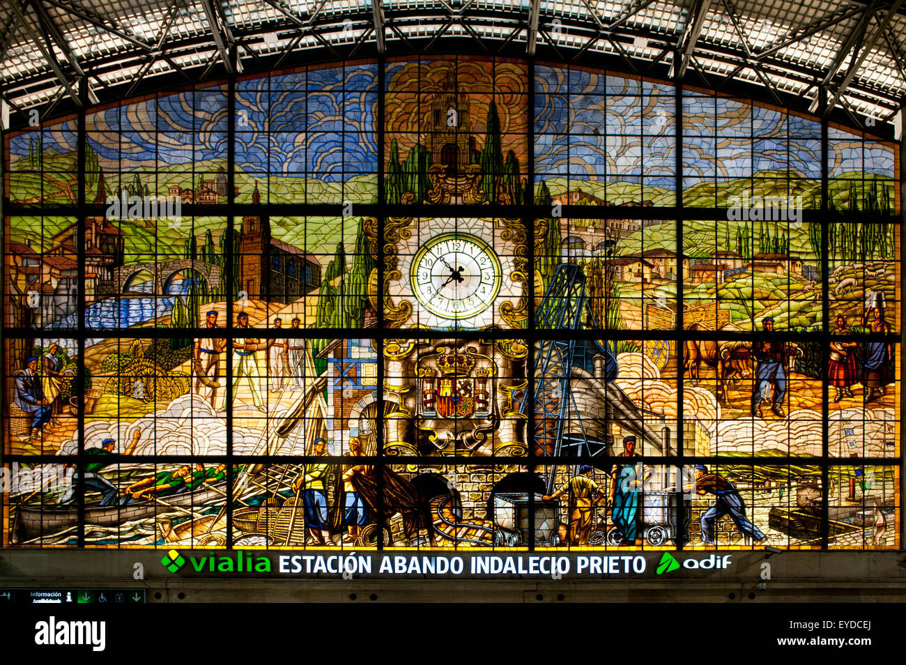 Bilbao mural hi-res stock photography and images - Alamy