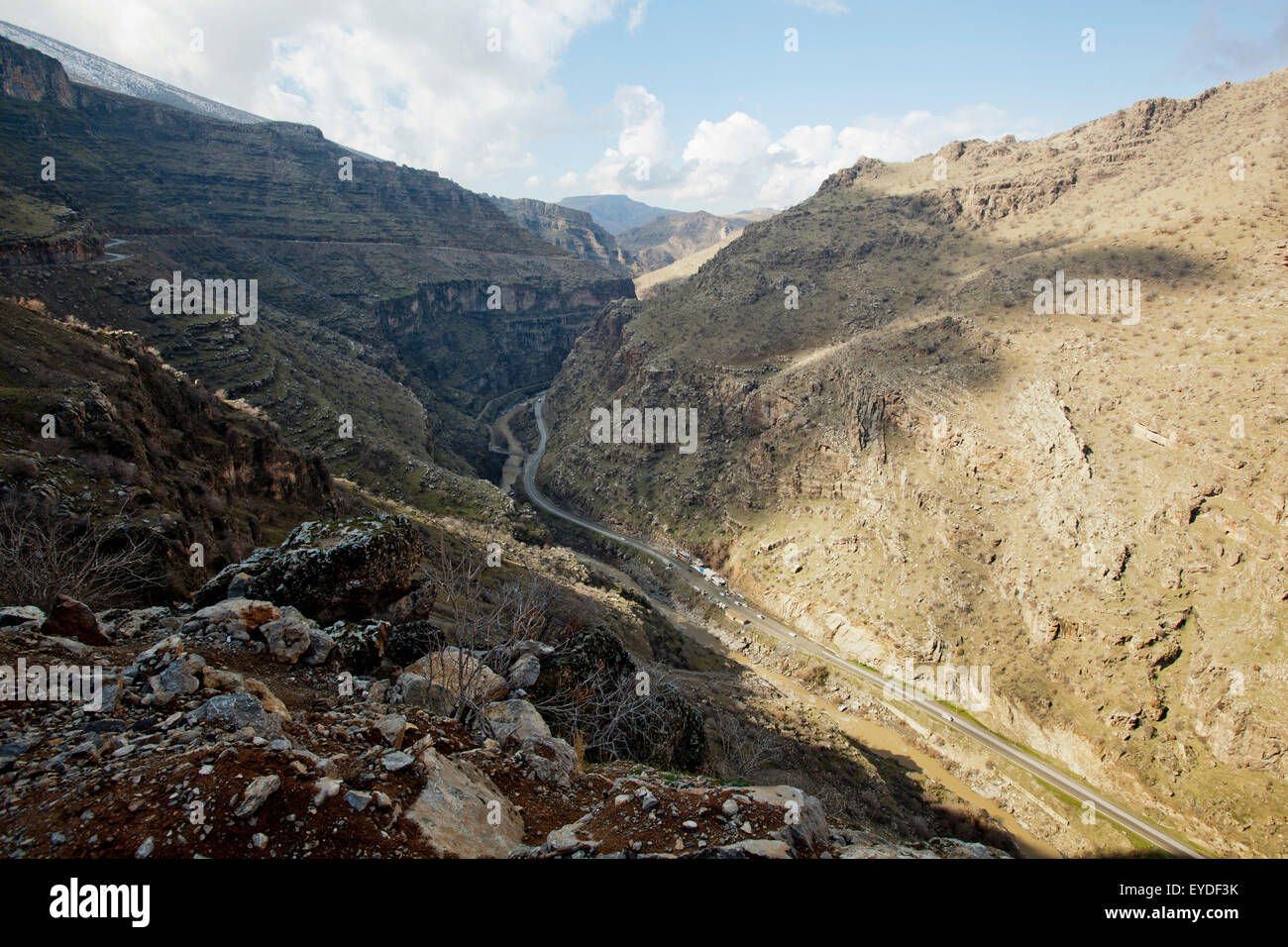 View Of The Hamilton Highway Running Through Northern Iraqi Kurdistan ...