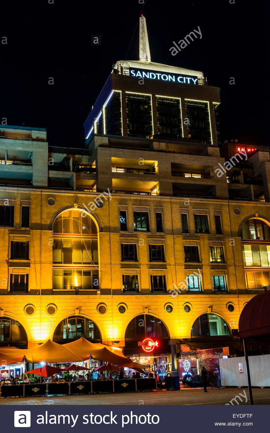 Nelson Mandela Square Sandton City Stock Photos & Nelson Mandela Square ...