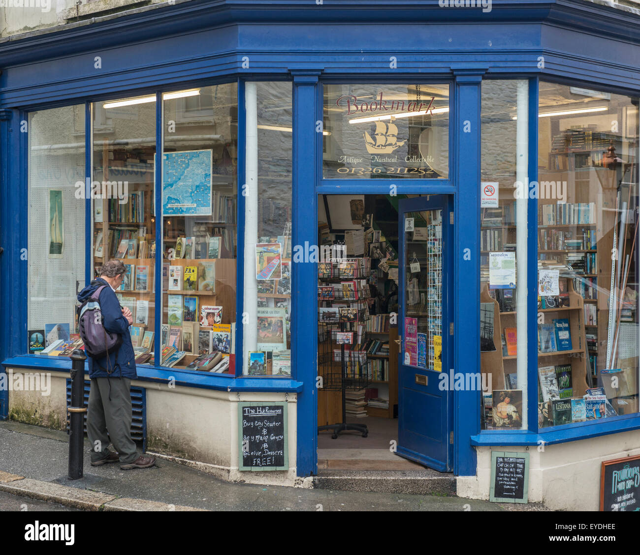 Bookshop town facade exterior tourism hi-res stock photography and ...