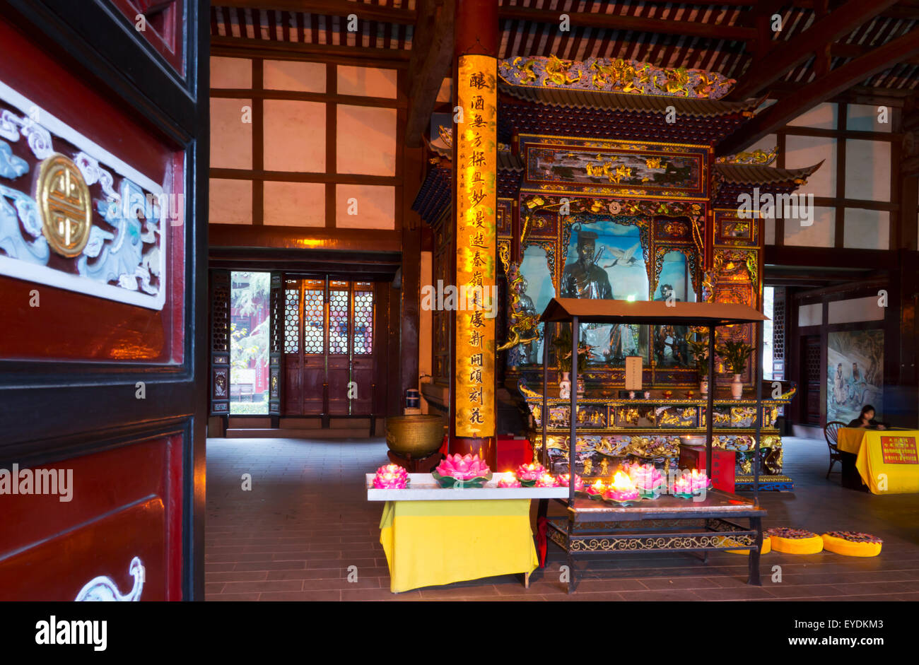 China, Sichuan, Qingyang Gong monastery temple complex; Chengdu Stock ...