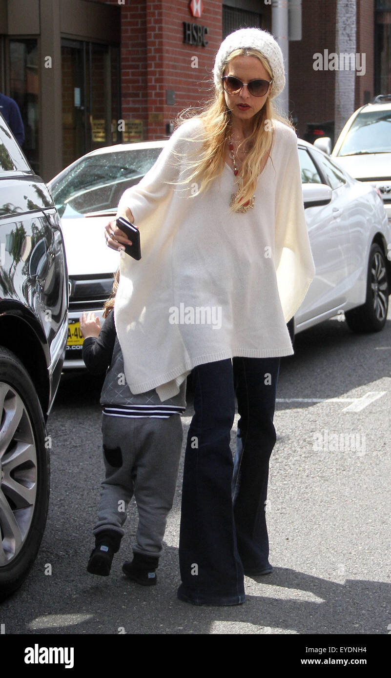 Rachel Zoe and her son shopping for greek yogurt in Beverly Hills ...
