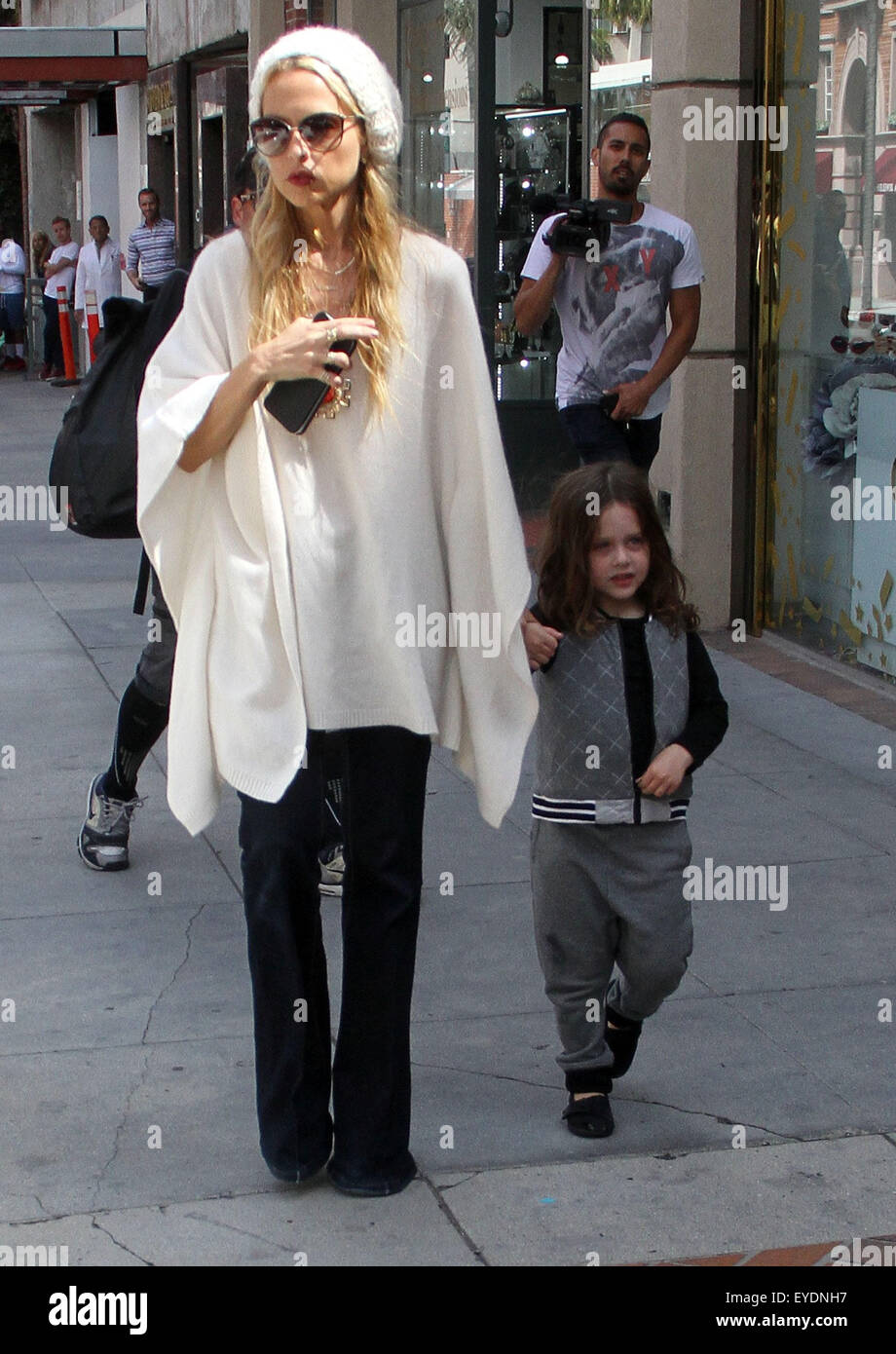 Rachel Zoe and her son shopping for greek yogurt in Beverly Hills ...