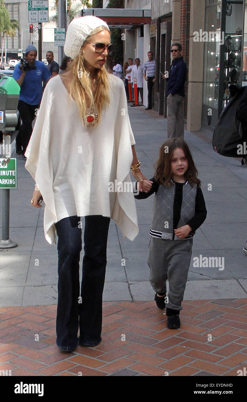 Rachel Zoe and her son shopping for greek yogurt in Beverly Hills ...
