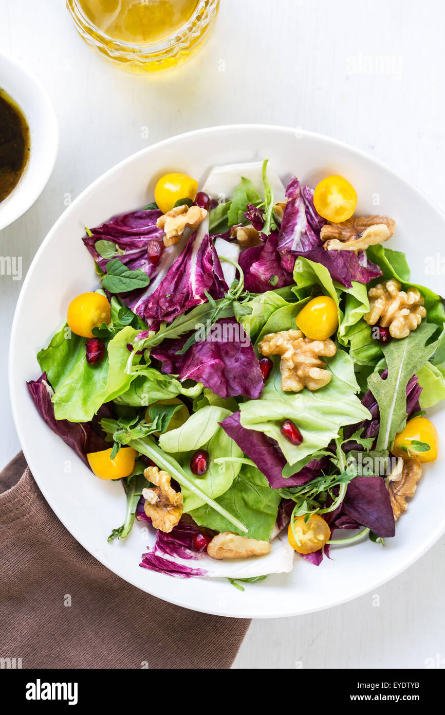 Radicchio with Rocket,Walnut and Pomegranate salad Stock Photo - Alamy