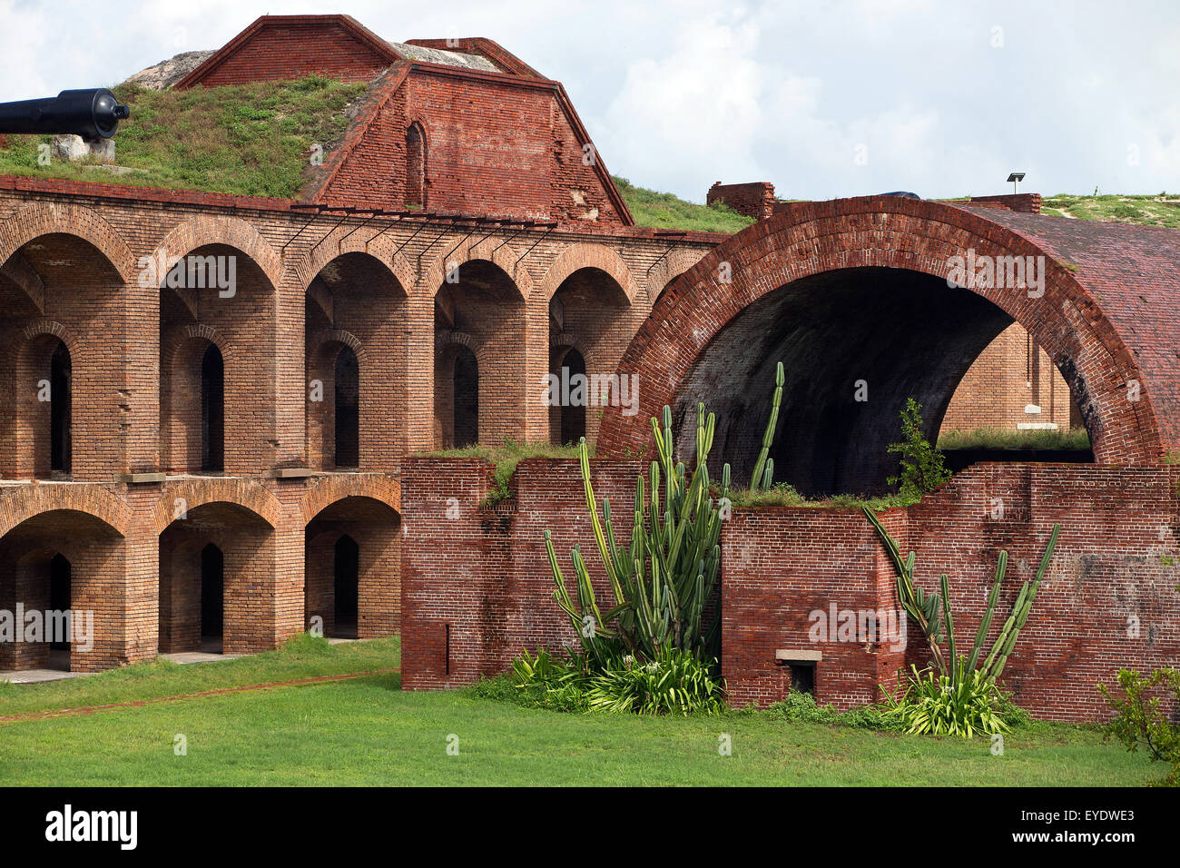Fort brick building buildings hi-res stock photography and images - Alamy