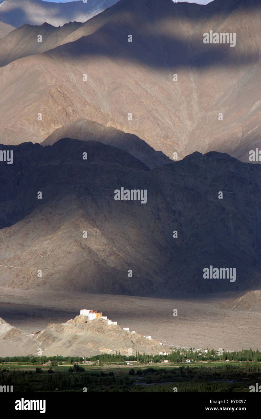 India, Buddhist monastery at foot of mountain; Ladakh Stock Photo - Alamy