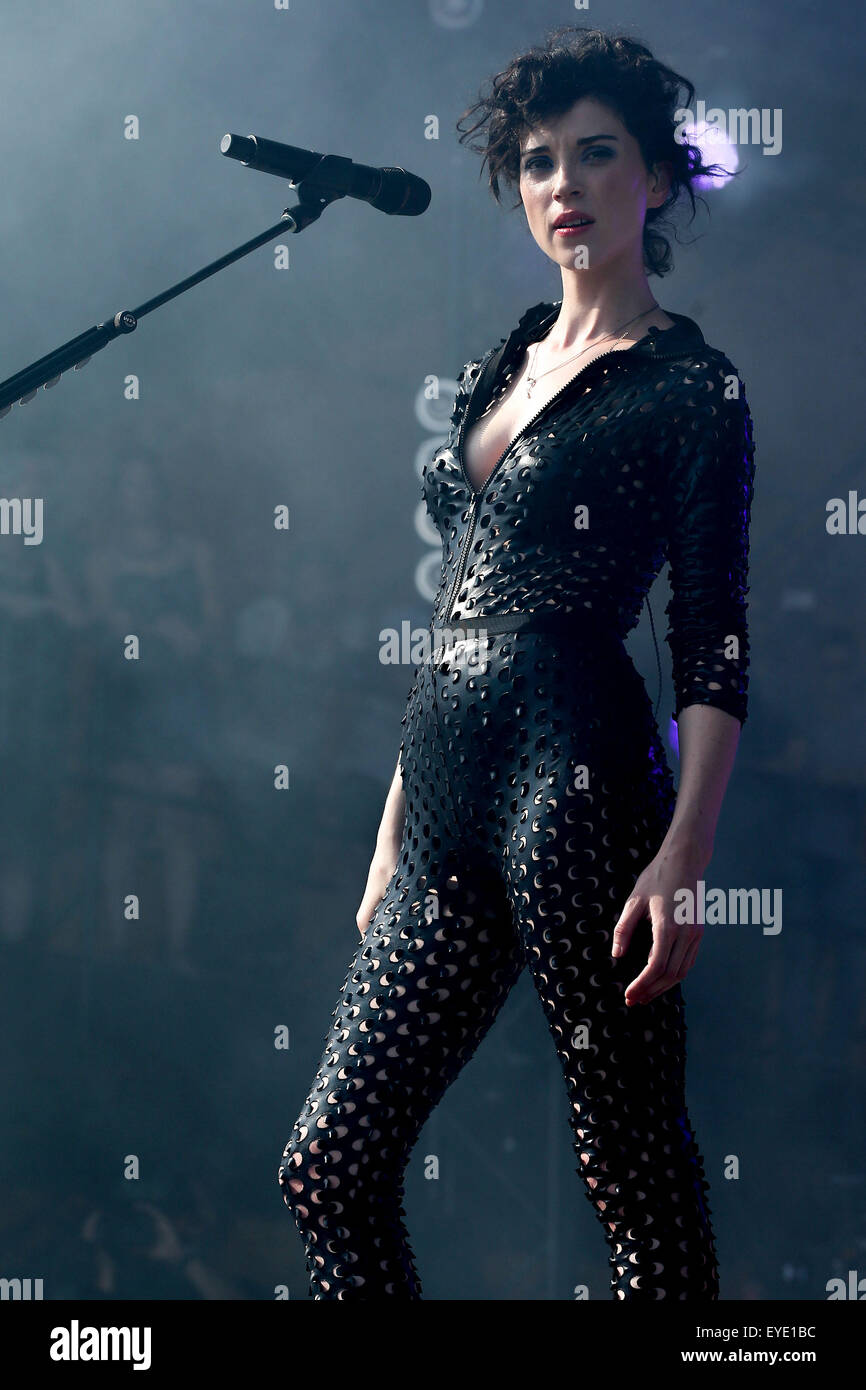 Cristine Prosperi Y Annie Clark