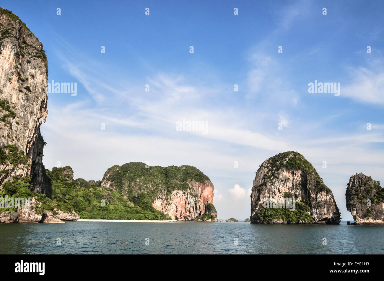 Tropical beach rocks hi-res stock photography and images - Alamy