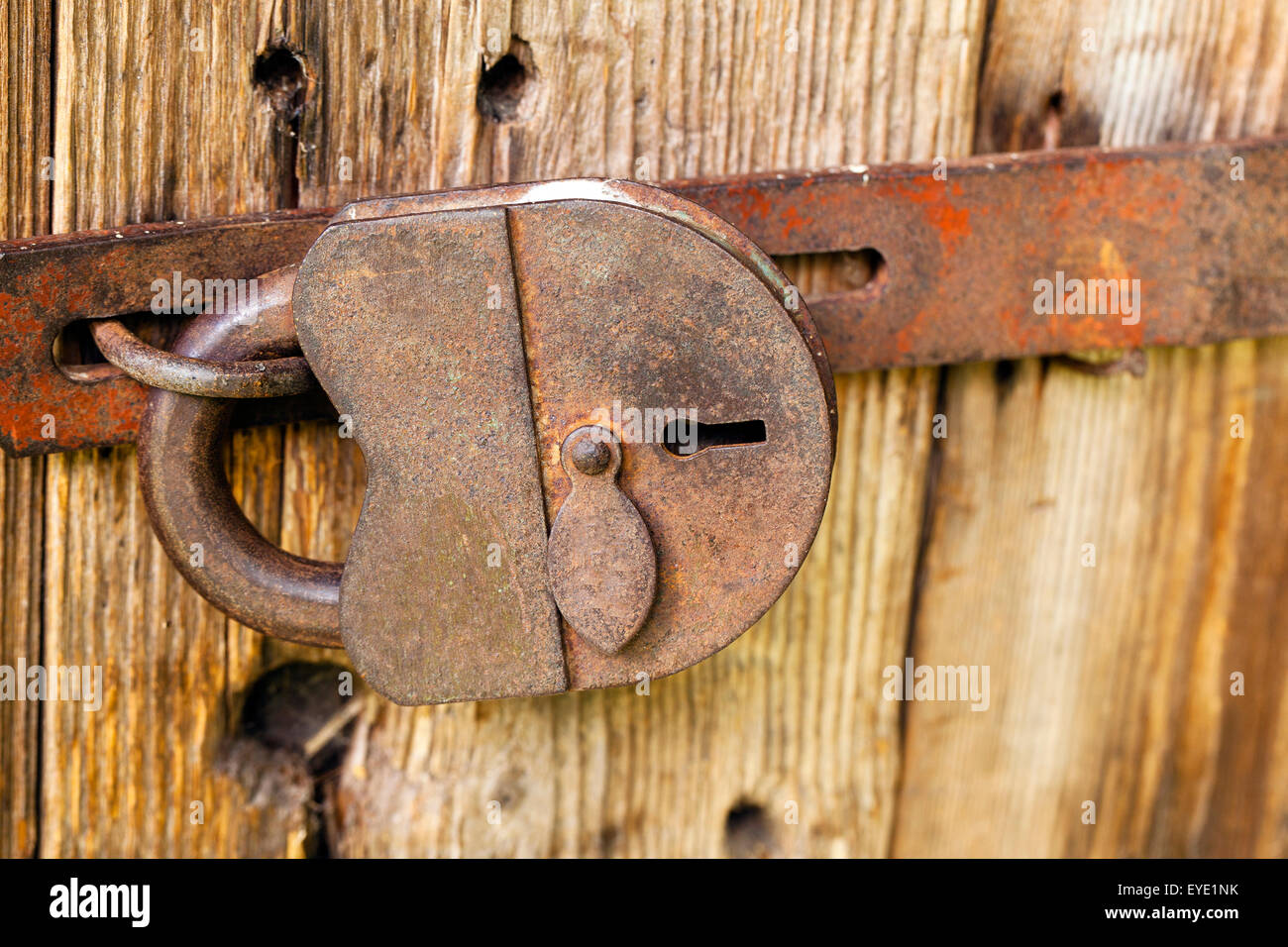 the old lock Stock Photo - Alamy