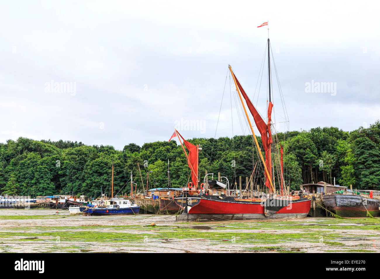 Pin mill thames barges hi-res stock photography and images - Alamy