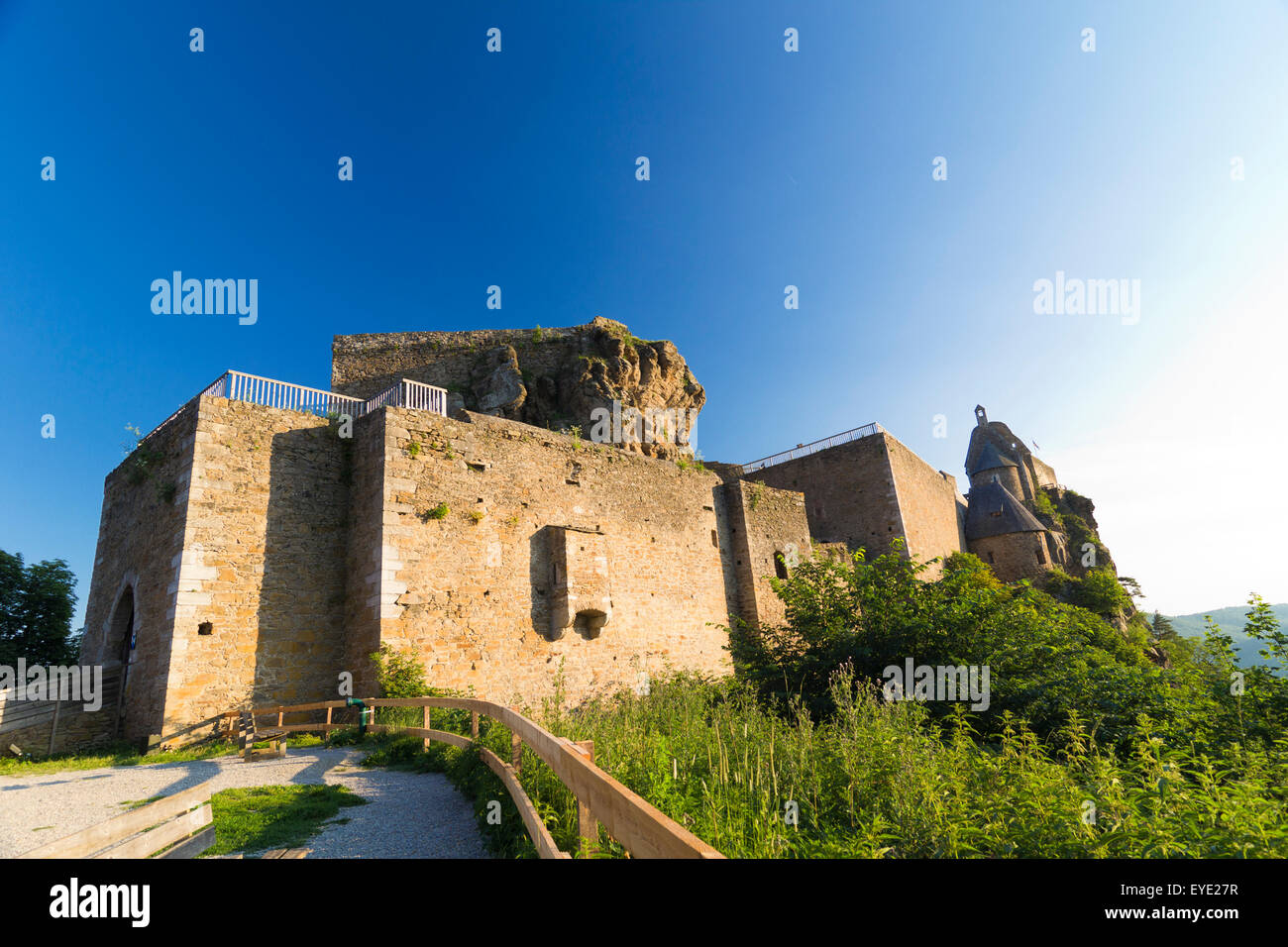 Aggstein Castle ( Burgruine Aggstein ) in Wachau, Austria Stock Photo ...