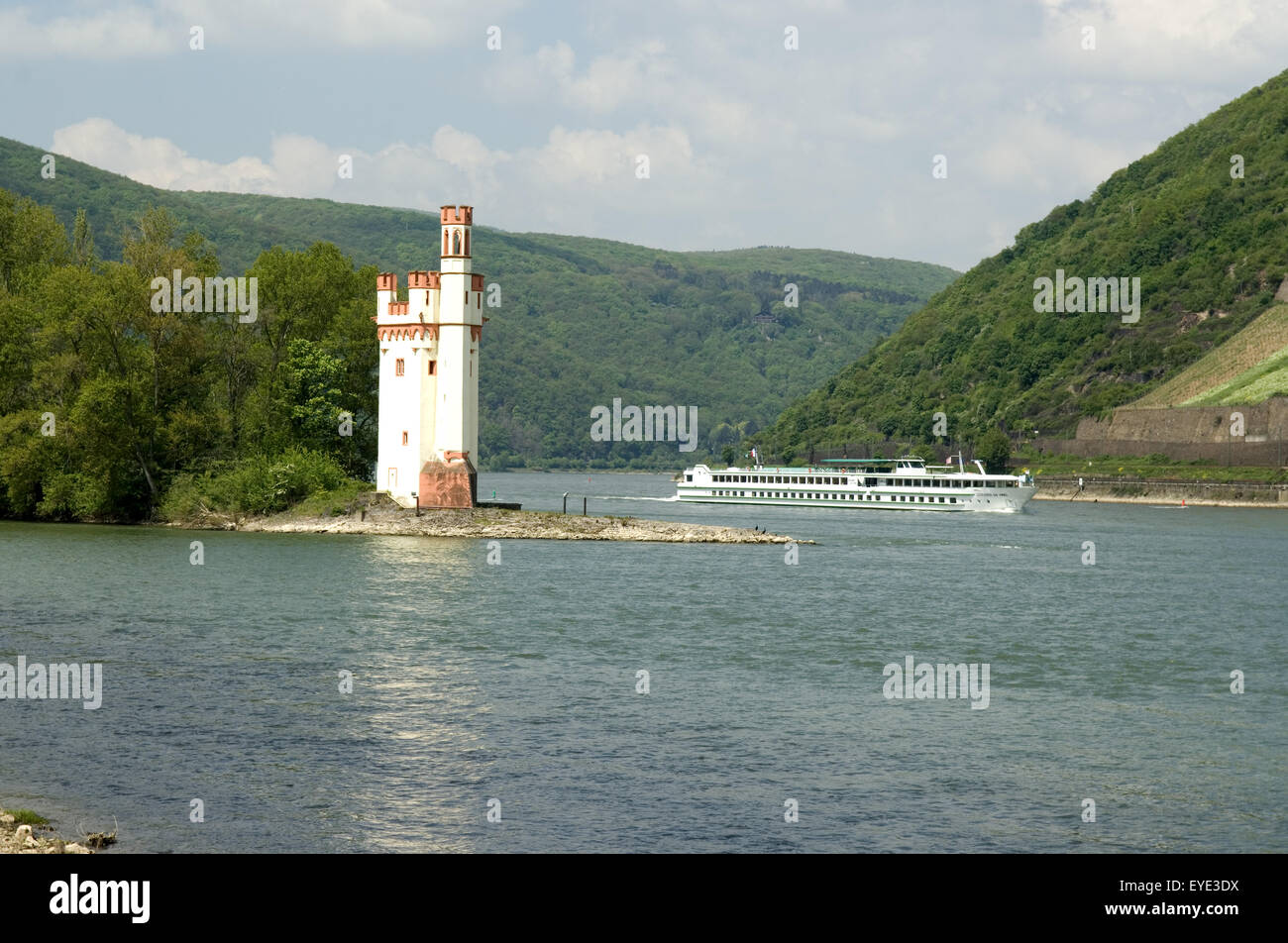 Binger hi-res stock photography and images - Alamy