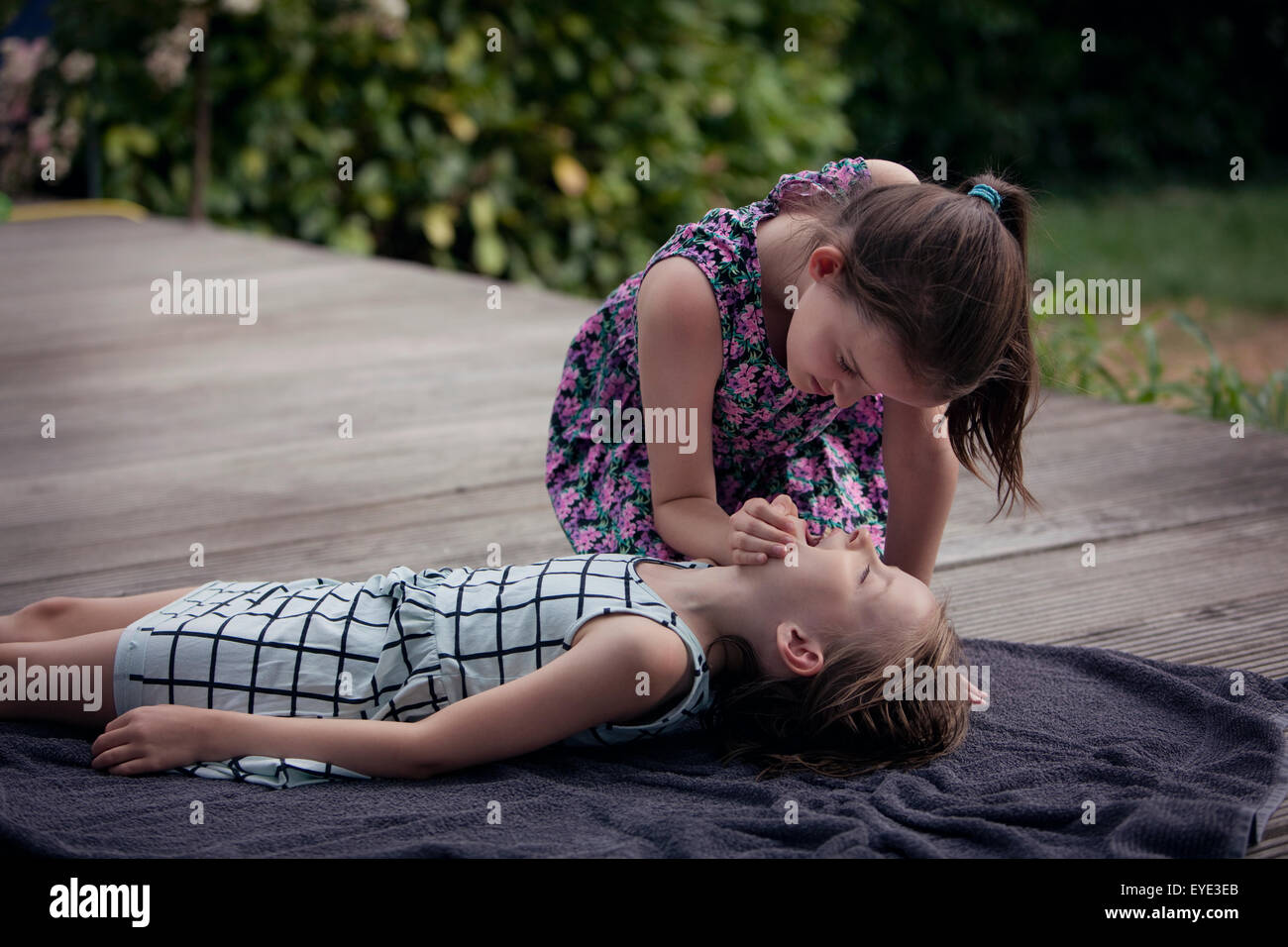 Cpr practice children cardiopulmonary hi-res stock photography and ...