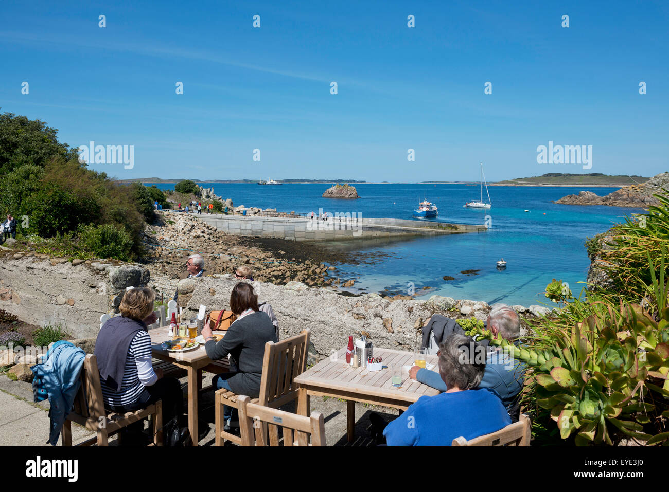 The Turks Head, Britain's Most South Westerly Pub, St Agnes, Isles Of ...