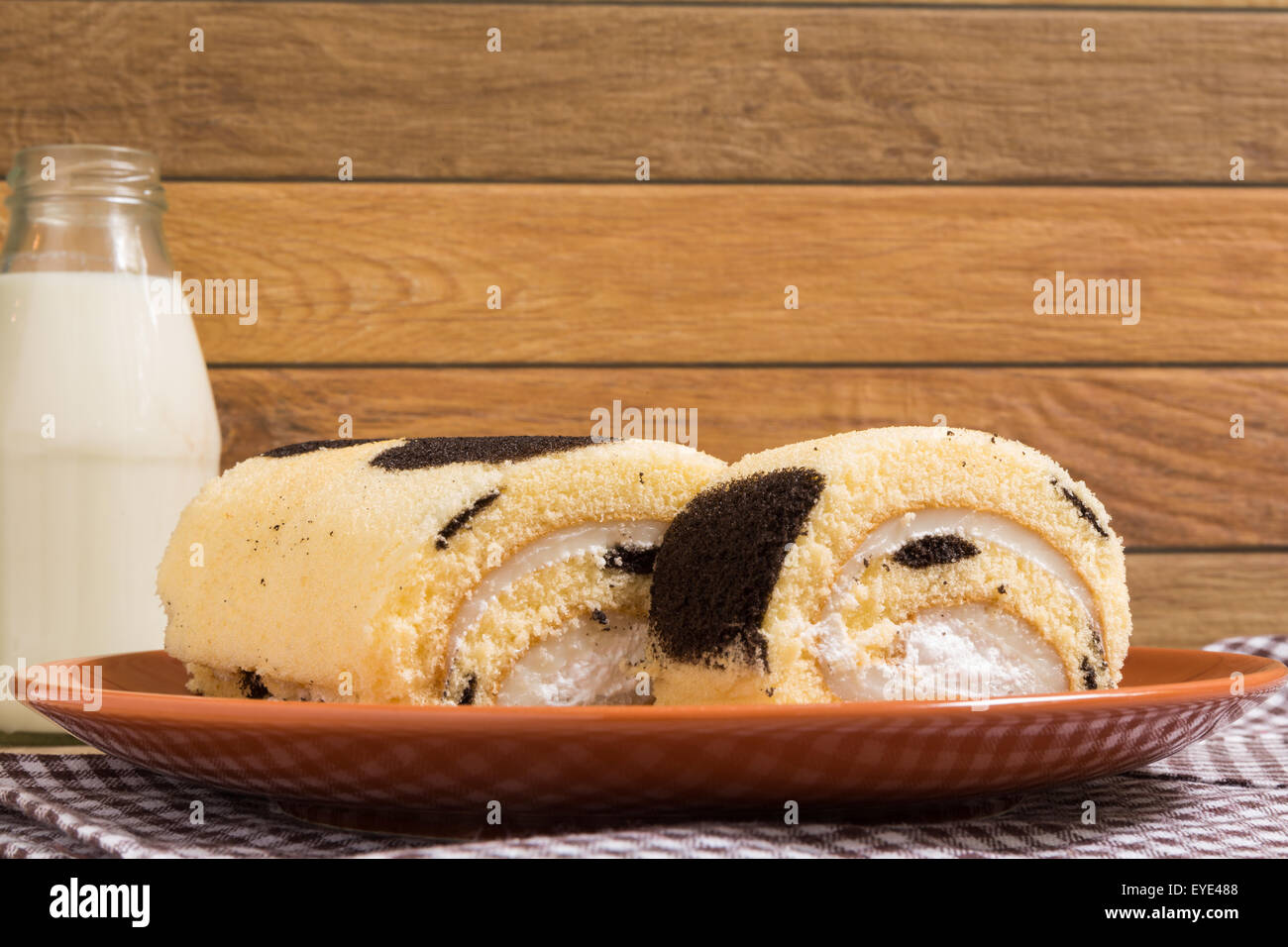 Cow skin pattern hi-res stock photography and images - Alamy