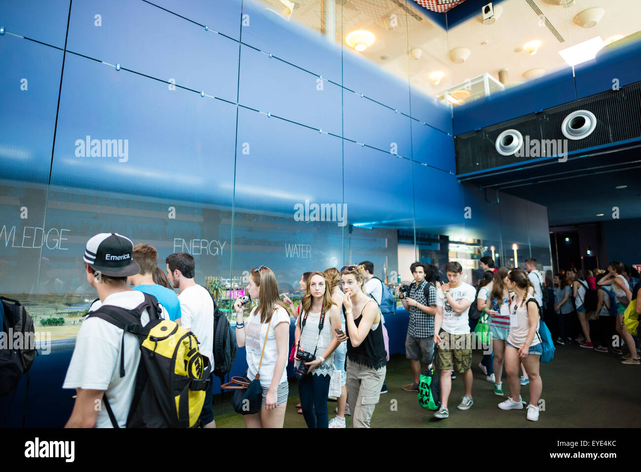 Helping exposition exhibition hi-res stock photography and images - Alamy