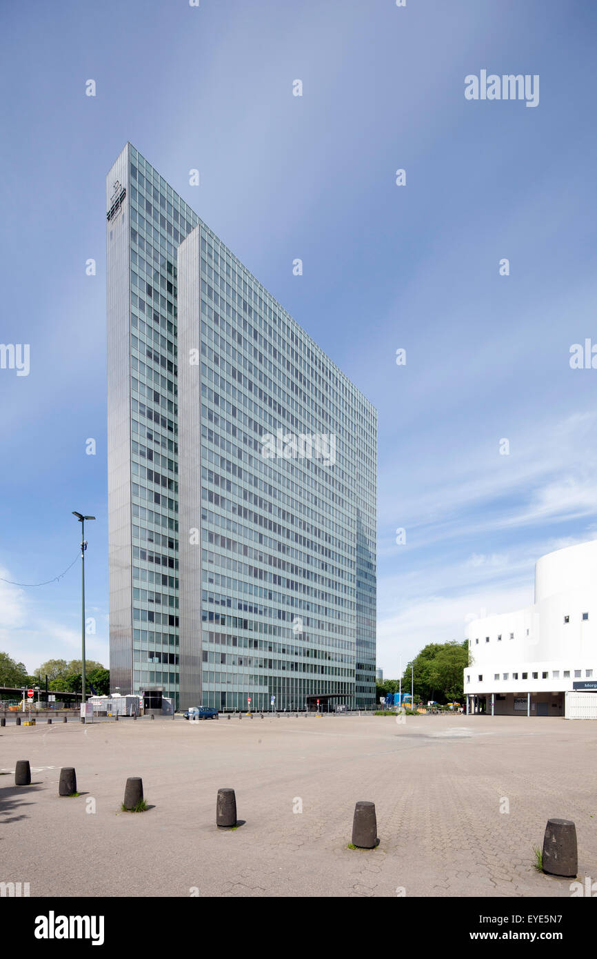 Dreischeibenhaus or Thyssen building, office tower, Düsseldorf ...