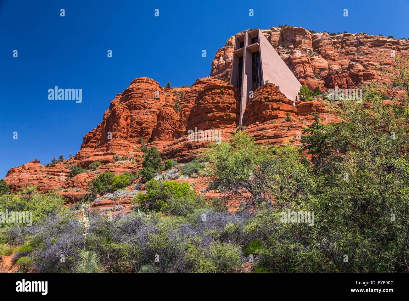 Chapel in rock sedona hi-res stock photography and images - Alamy