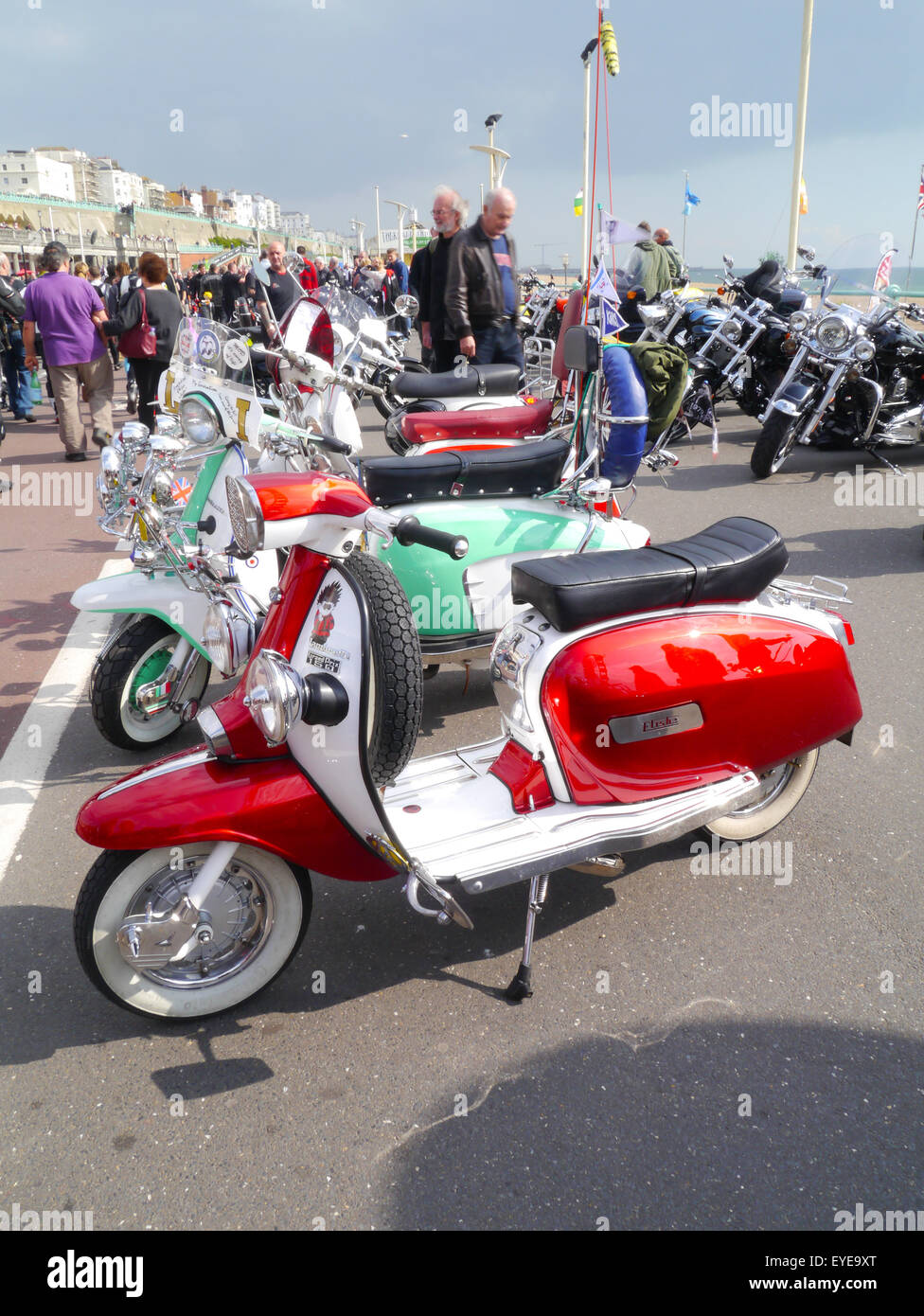 Mods rockers brighton hi-res stock photography and images - Alamy