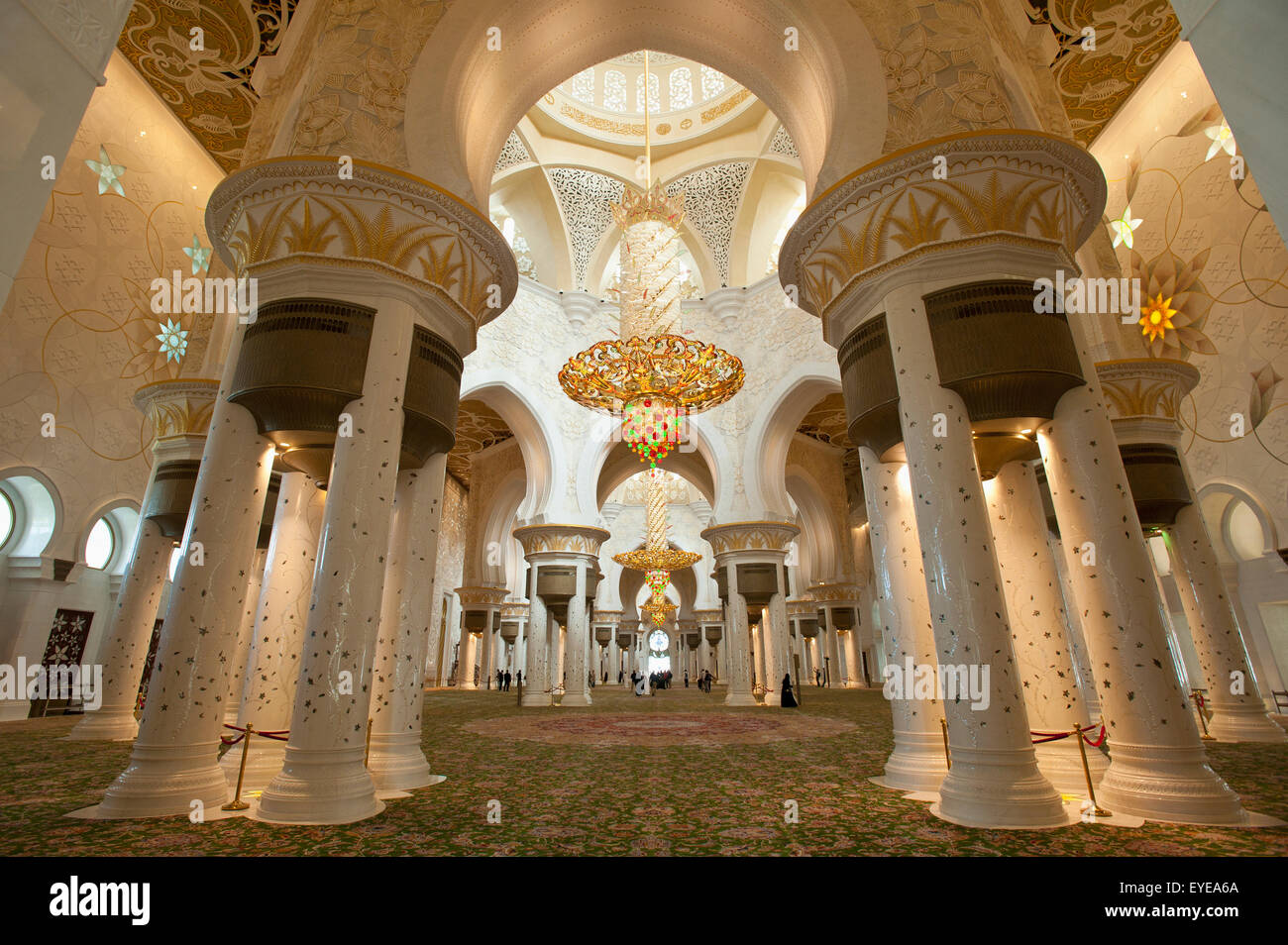 United Arab Emirates, Main prayer hall inside the Sheikh Zayed Grand ...