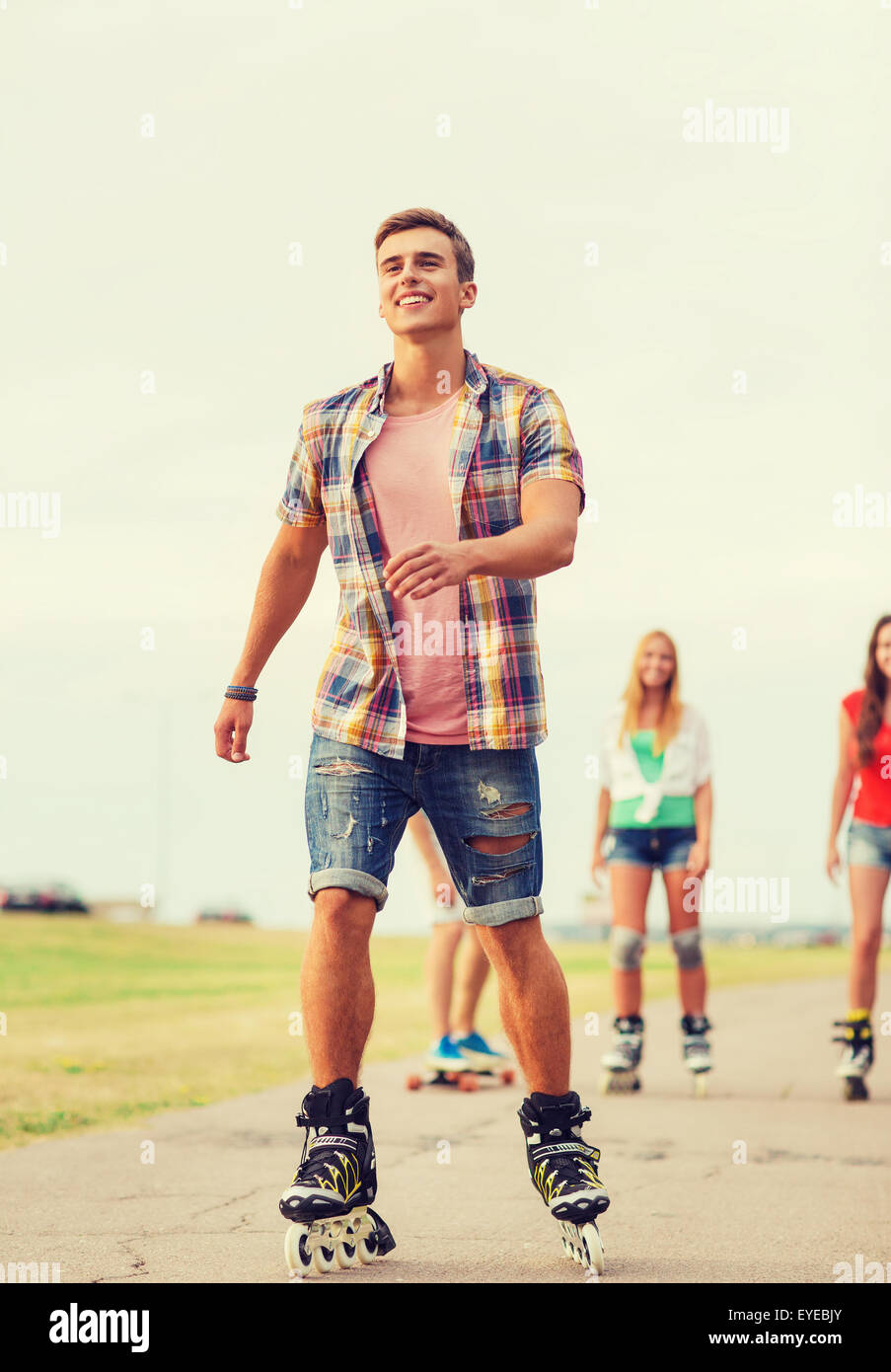 Group of skaters hi-res stock photography and images - Alamy