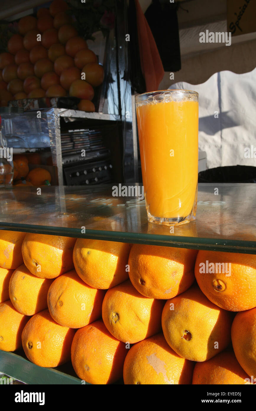Portable market stall hi-res stock photography and images - Alamy