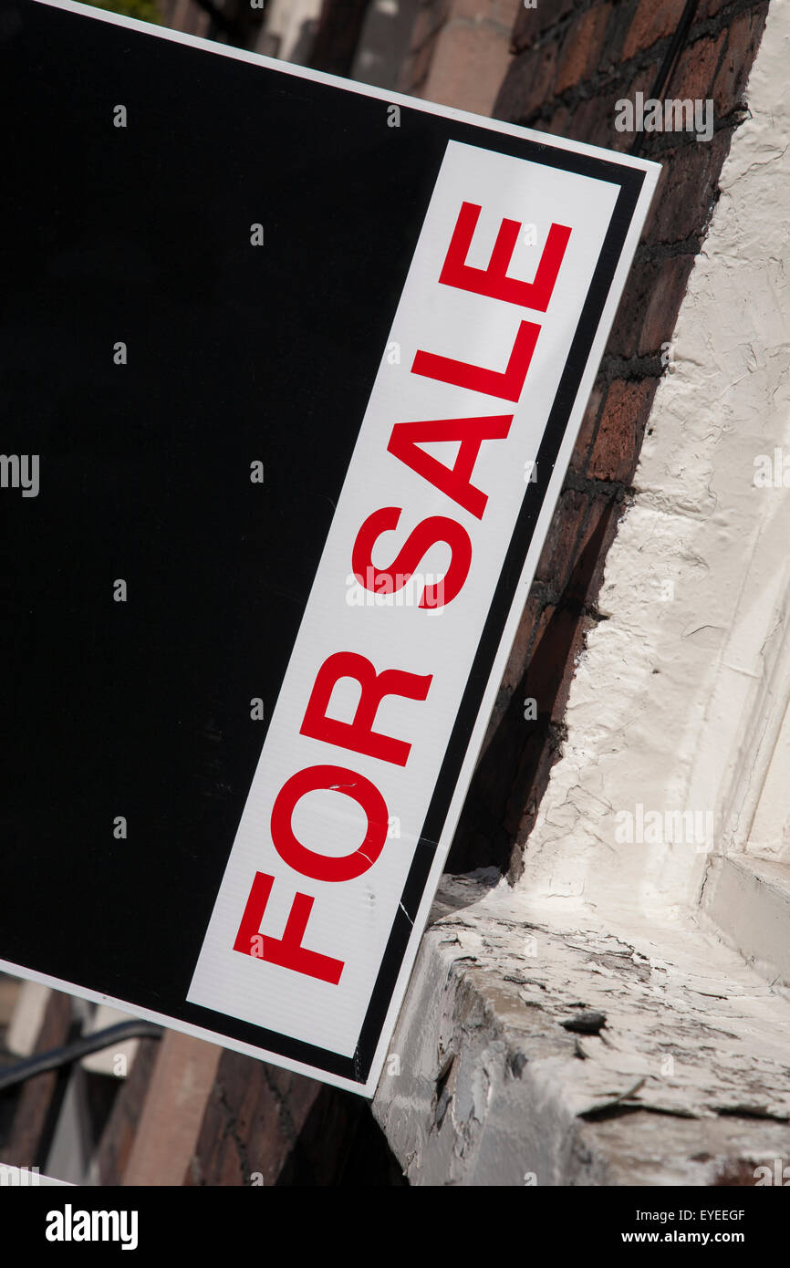 For Sale Sign outside Real Estate Property Stock Photo - Alamy For Sale Sign outside Real Estate Property Stock Photo - Alamy