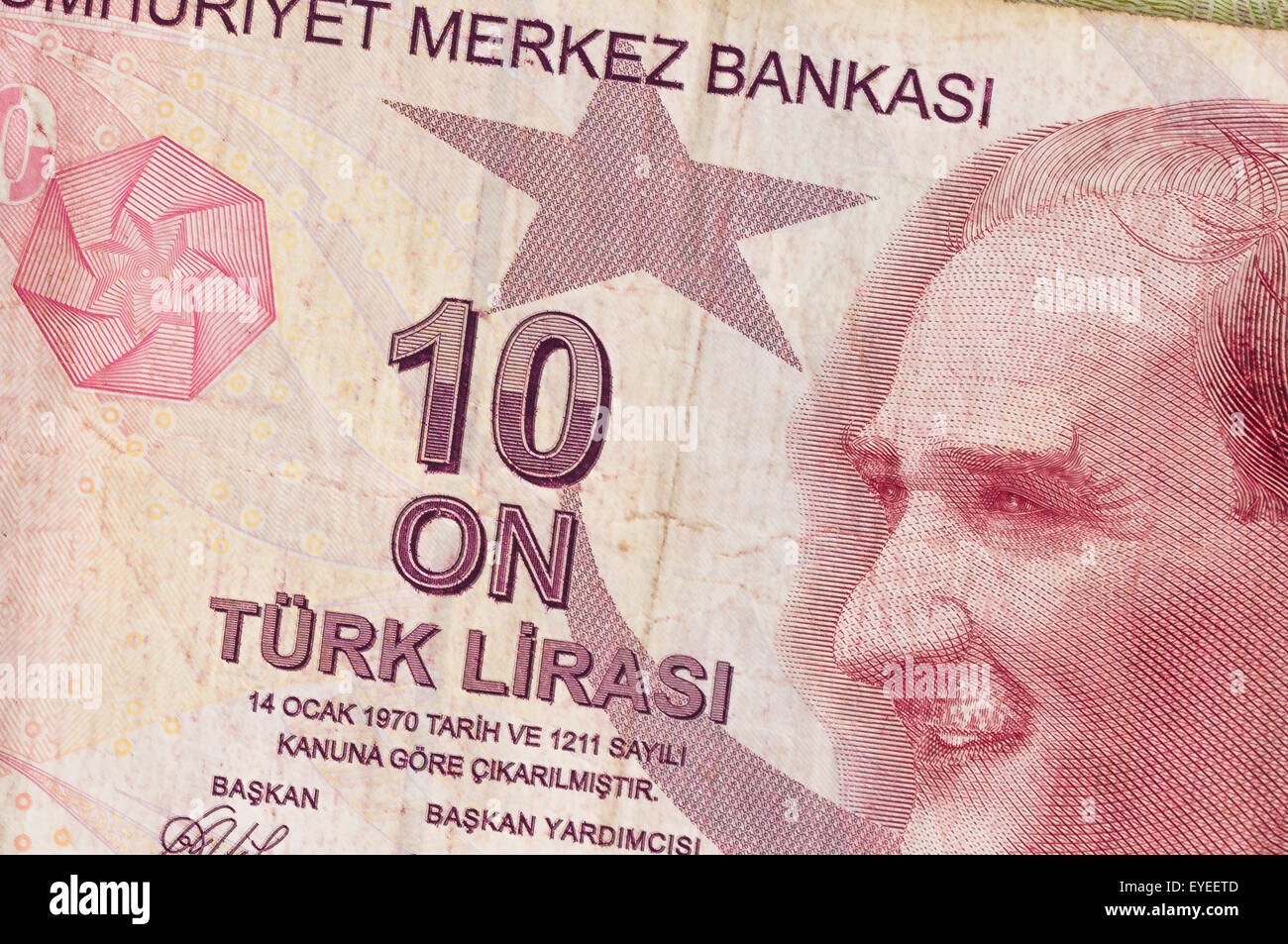 10 Turkey Liramoney notes background bath closeup money Stock Photo - Alamy