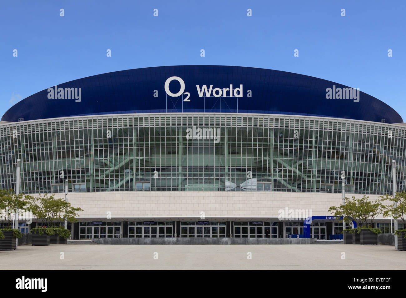 World arena hi-res stock photography and images - Alamy