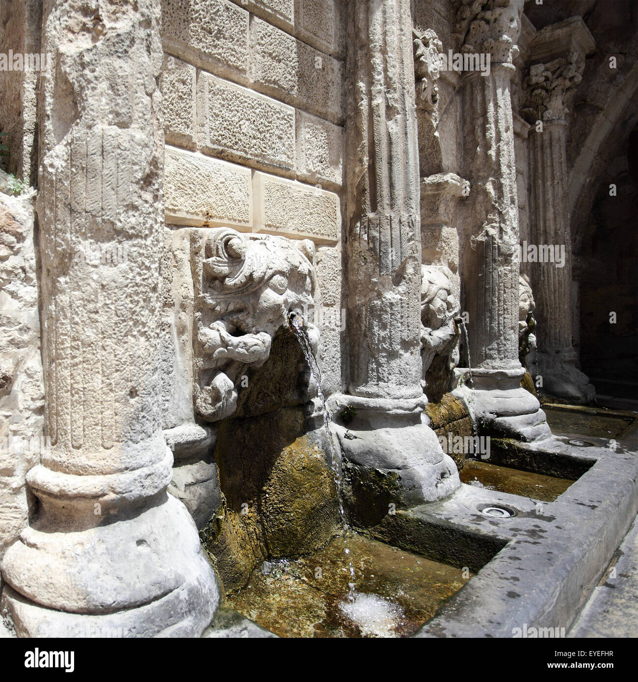 Fountain rimondi High Resolution Stock Photography and Images - Alamy