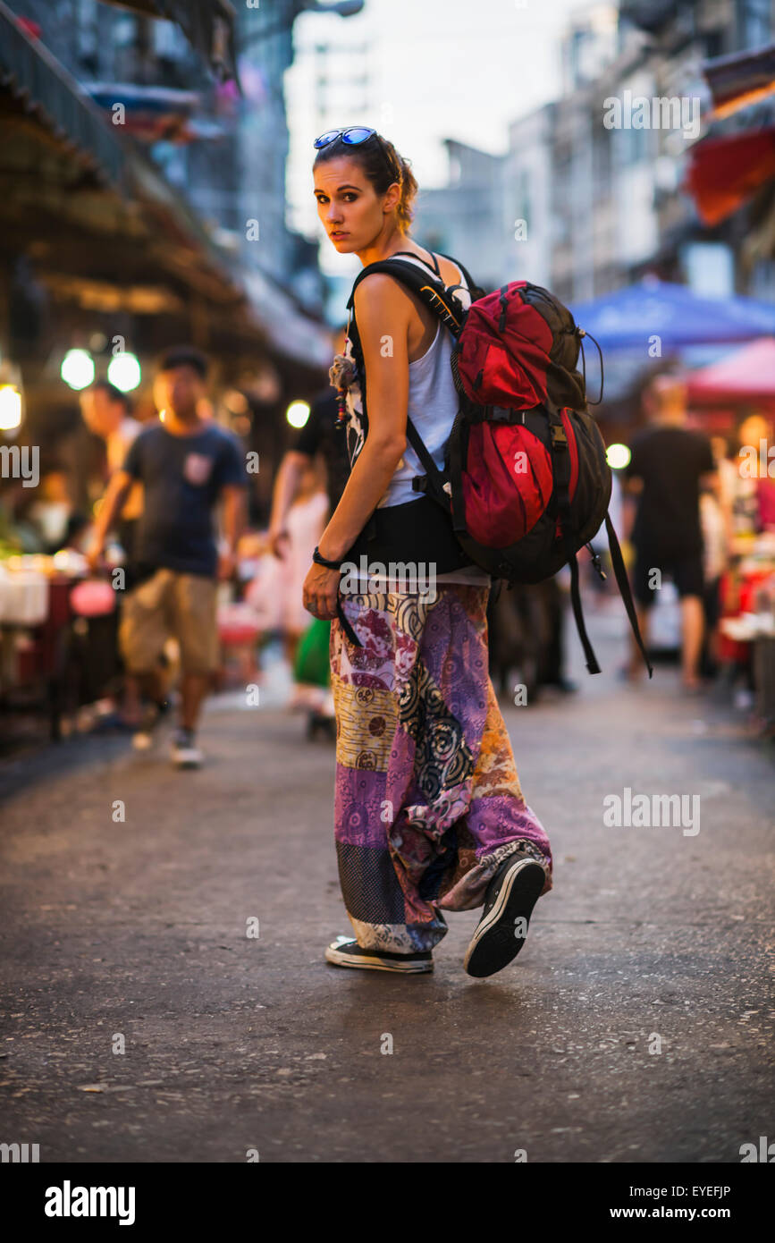 Traveling around Eighth Market of Xiamen, local spectacular Chinese ...