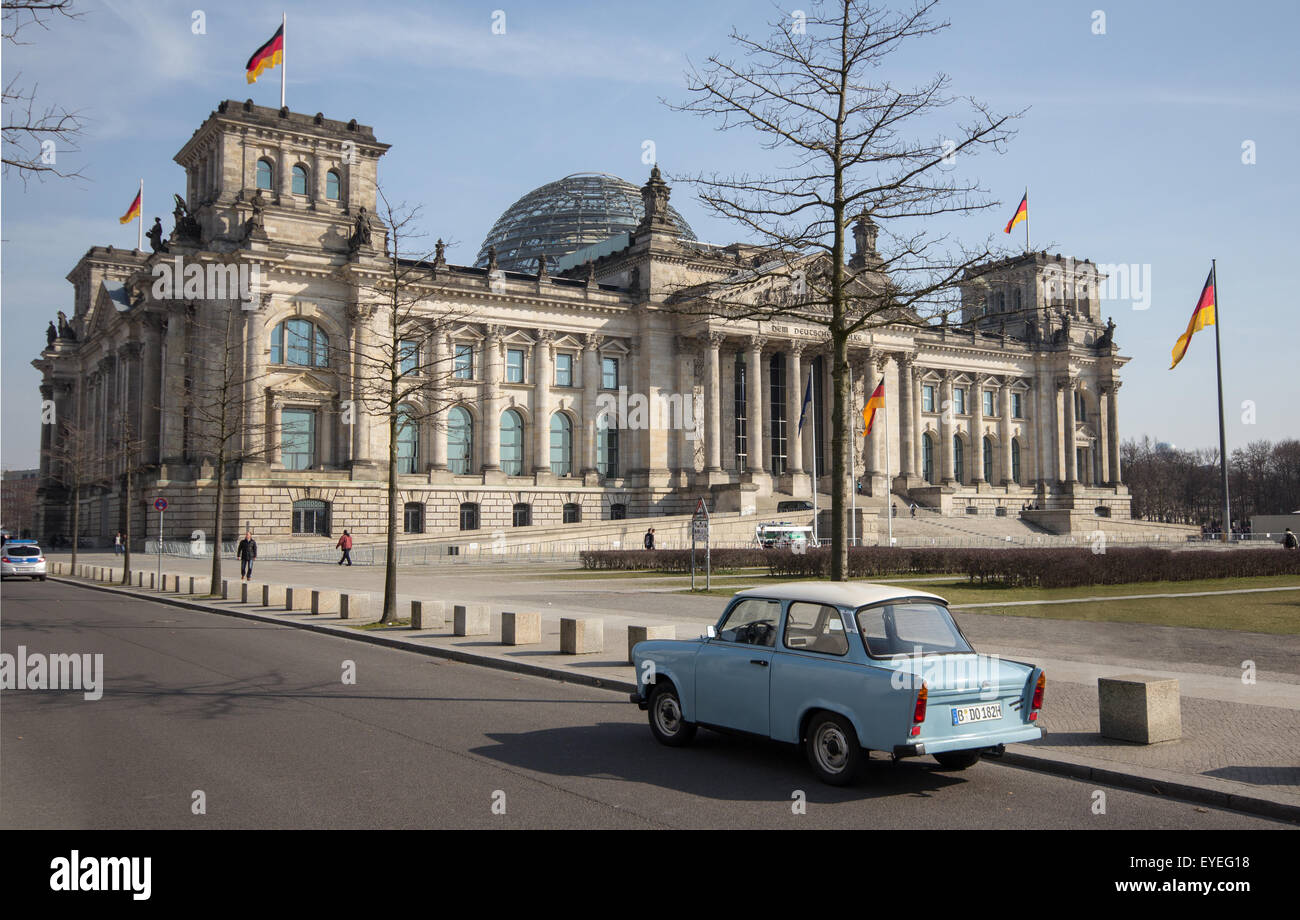 Republic monument and parliament building hi-res stock photography and ...