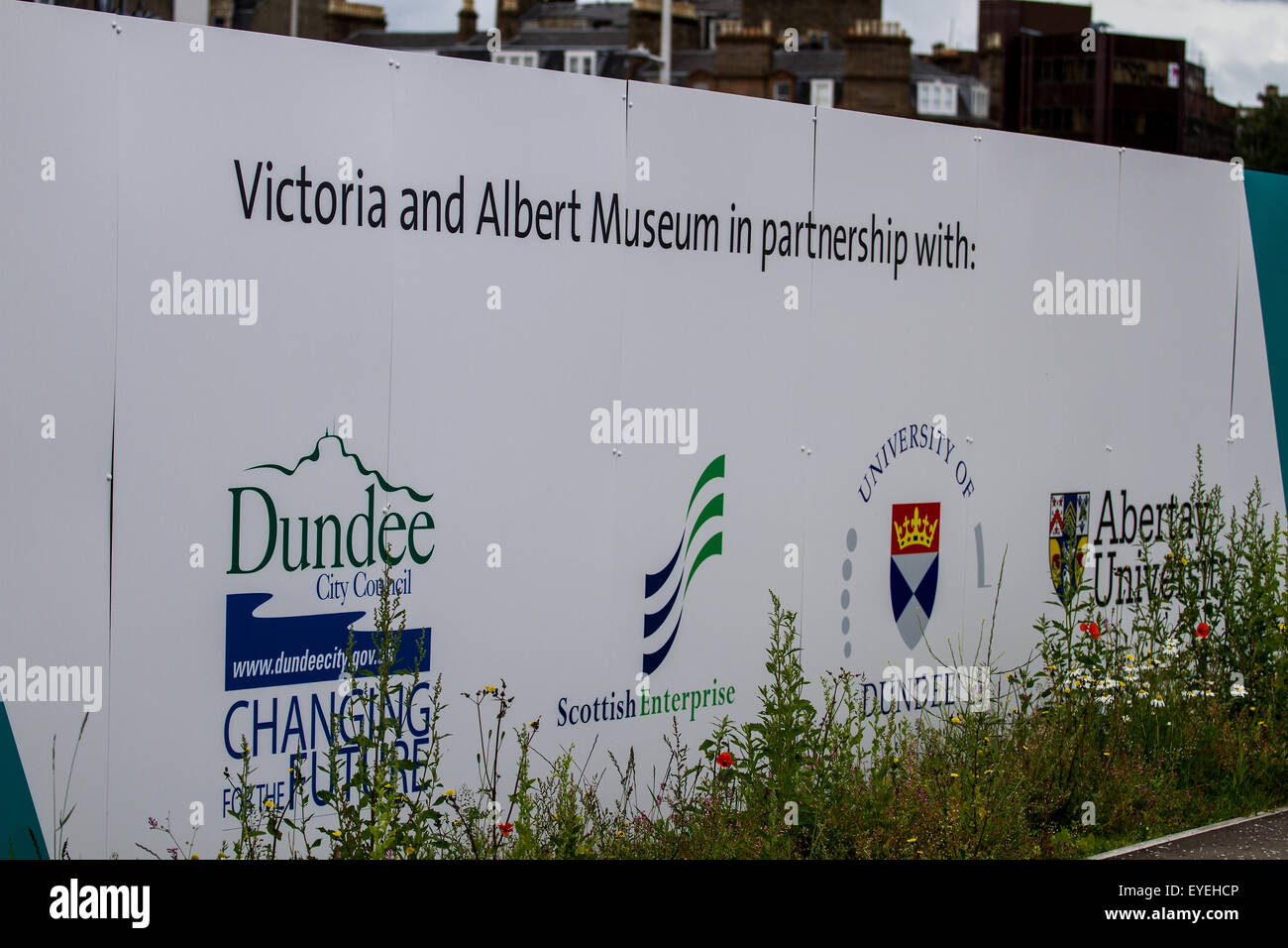 Dundee, Scotland, UK. 28th July, 2015. Waterfront Development Project ...
