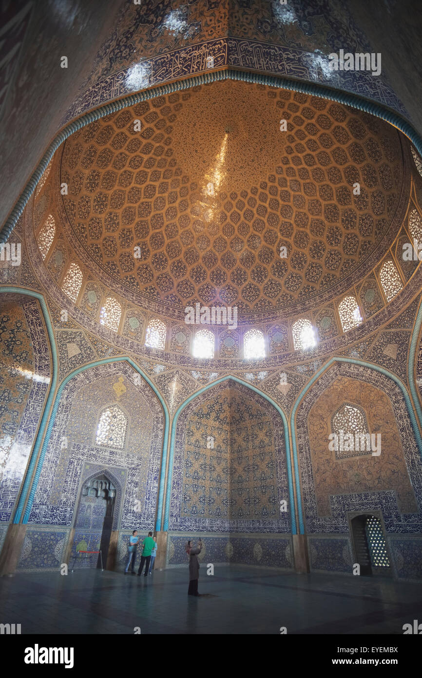 Interior of Sheikh Lotfollah Mosque, Imam Square; Isfahan, Iran Stock ...