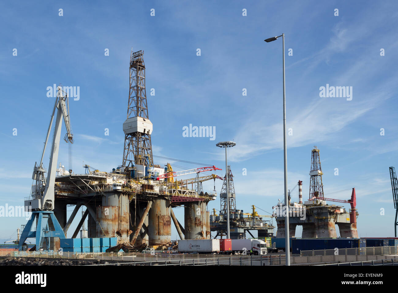 oil rig / ship yard Stock Photo - Alamy
