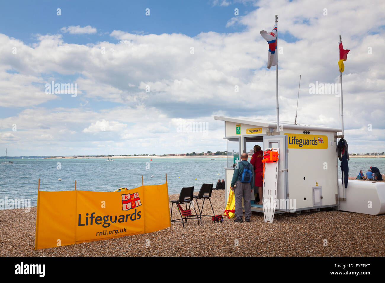 Rnli lifeguard beach station hi-res stock photography and images - Alamy