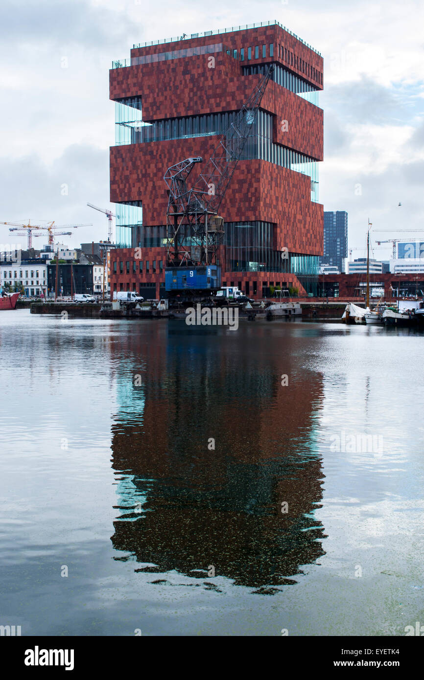 Mas museum reflection in hi-res stock photography and images - Alamy
