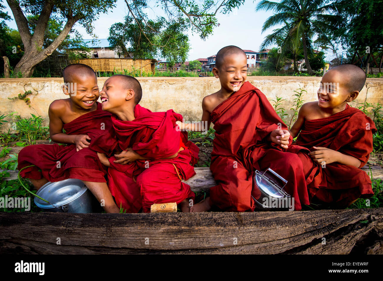 Laughing monk hi-res stock photography and images - Alamy